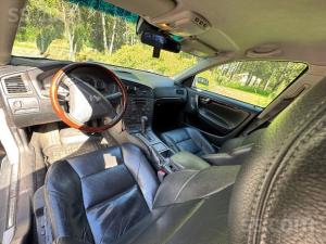Grey Volvo V70 2003 in Kuldiga, with an engine capacity of 2.40 L and mileage of 384 thousand km for 750 €, photo 10 on AUTOMOTO.COM.LV