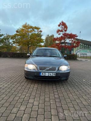 Pelēks Volvo V70 2005 Jelgava, ar dzinēja tilpumu 2.40 L un nobraukumu 378 tūkst. km par 1700 €, foto 6 vietnē AUTOMOTO.COM.LV