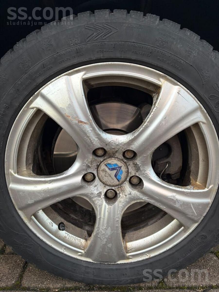 Pelēks Volvo V70 2005 Jelgava, ar dzinēja tilpumu 2.40 L un nobraukumu 378 tūkst. km par 1700 €, foto 12 vietnē AUTOMOTO.COM.LV