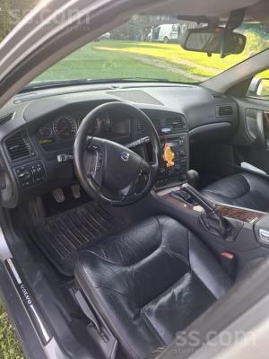 Grey Volvo V70 2006 in Bauska, with an engine capacity of 2.40 L and mileage of 411 thousand km for 2200 €, photo 7 on AUTOMOTO.COM.LV