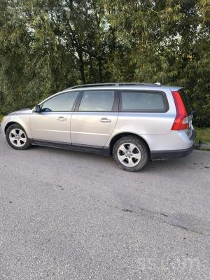 Grey Volvo V70 2008 in Riga, with an engine capacity of 2.00 L and mileage of 315 thousand km for 2500 €, photo  on AUTOMOTO.COM.LV
