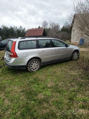 Pelēks Volvo V70 2009 Saldus, ar dzinēja tilpumu 2.00 L un nobraukumu 354 tūkst. km par 2650 €, foto 6 vietnē AUTOMOTO.COM.LV
