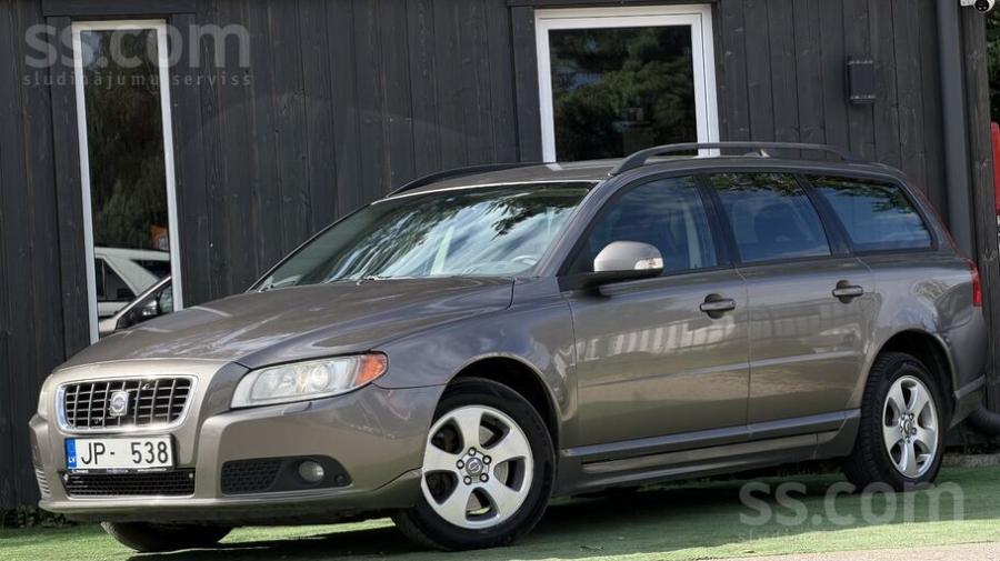 Pelēks Volvo V70 2008 Rīga, ar dzinēja tilpumu 2.40 L un nobraukumu 387 tūkst. km par 2900 €, foto 3 vietnē AUTOMOTO.COM.LV