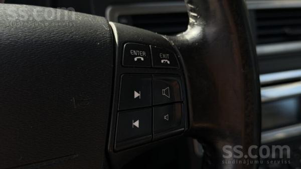Pelēks Volvo V70 2008 Rīga, ar dzinēja tilpumu 2.40 L un nobraukumu 387 tūkst. km par 2900 €, foto 10 vietnē AUTOMOTO.COM.LV