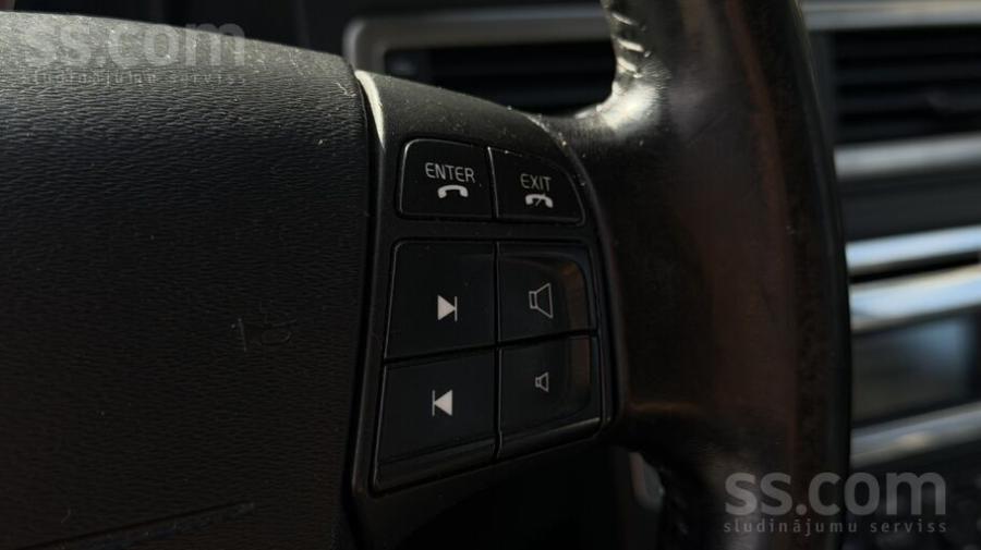Pelēks Volvo V70 2008 Rīga, ar dzinēja tilpumu 2.40 L un nobraukumu 387 tūkst. km par 2900 €, foto 11 vietnē AUTOMOTO.COM.LV