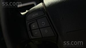 Pelēks Volvo V70 2008 Rīga, ar dzinēja tilpumu 2.40 L un nobraukumu 387 tūkst. km par 2900 €, foto 13 vietnē AUTOMOTO.COM.LV