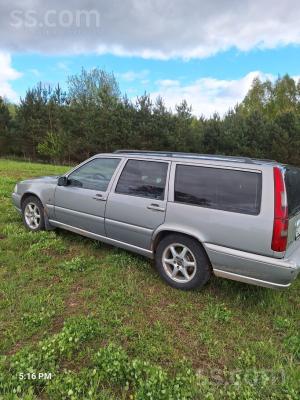 Grey Volvo V70 1997 in Aizkraukle, with an engine capacity of 2.50 L and mileage of 387 thousand km for 560 €, photo 8 on AUTOMOTO.COM.LV