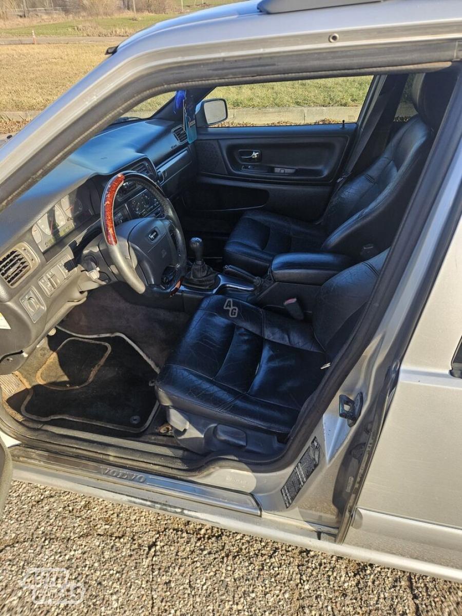 Grey Volvo V70 1998 in Vilnius, with an engine capacity of 2.50 L and mileage of 500 thousand km for 1000 €, photo 9 on AUTOMOTO.COM.LV