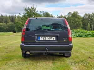 Pelēks Volvo V70 1998 Tallina, ar dzinēja tilpumu 2.50 L un nobraukumu 553 tūkst. km par 2500 €, foto 5 vietnē AUTOMOTO.COM.LV