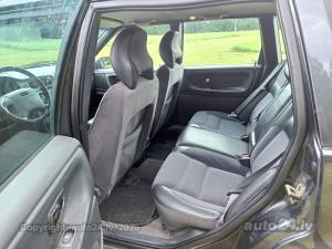 Pelēks Volvo V70 1998 Tallina, ar dzinēja tilpumu 2.50 L un nobraukumu 553 tūkst. km par 2500 €, foto 11 vietnē AUTOMOTO.COM.LV