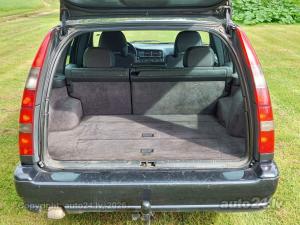 Pelēks Volvo V70 1998 Tallina, ar dzinēja tilpumu 2.50 L un nobraukumu 553 tūkst. km par 2500 €, foto 14 vietnē AUTOMOTO.COM.LV