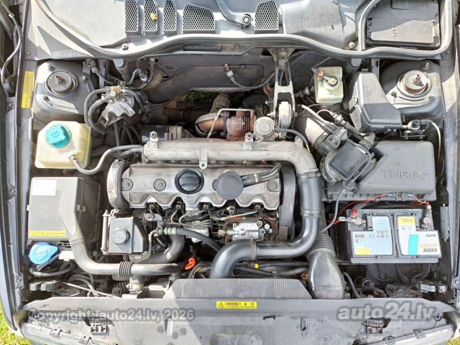 Pelēks Volvo V70 1998 Tallina, ar dzinēja tilpumu 2.50 L un nobraukumu 553 tūkst. km par 2500 €, foto 16 vietnē AUTOMOTO.COM.LV