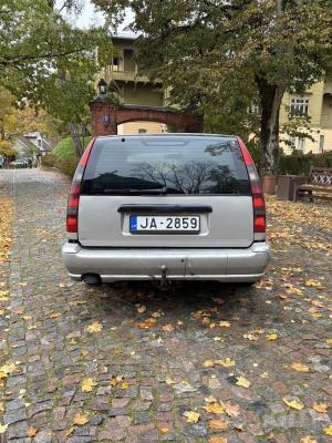 Grey Volvo V70 1998 in Kuldiga, with an engine capacity of 2.50 L and mileage of 431 thousand km for 900 €, photo 5 on AUTOMOTO.COM.LV