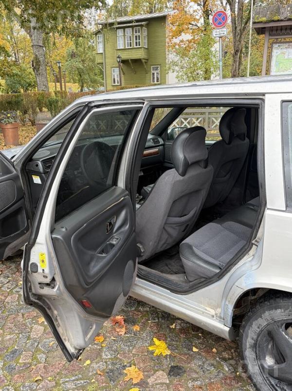 Grey Volvo V70 1998 in Kuldiga, with an engine capacity of 2.50 L and mileage of 431 thousand km for 900 €, photo 6 on AUTOMOTO.COM.LV