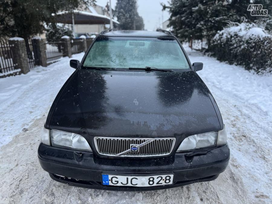 Pelēks Volvo V70 1999 Kauņa, ar dzinēja tilpumu 2.50 L un nobraukumu 365 tūkst. km par 1150 €, foto 2 vietnē AUTOMOTO.COM.LV