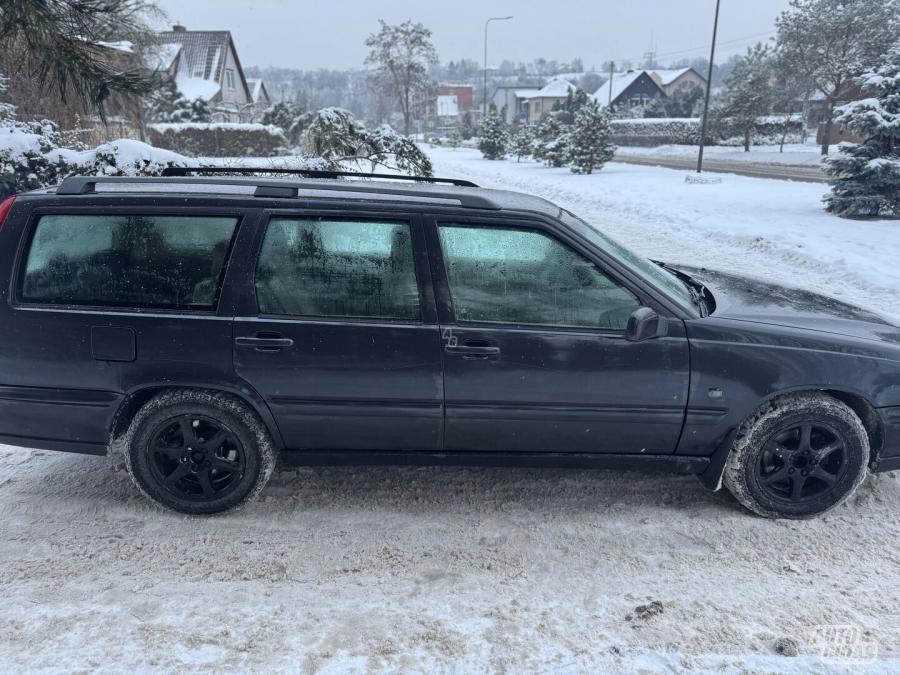 Pelēks Volvo V70 1999 Kauņa, ar dzinēja tilpumu 2.50 L un nobraukumu 365 tūkst. km par 1150 €, foto 6 vietnē AUTOMOTO.COM.LV