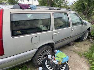 Pelēks Volvo V70 1999 Jurbarkas, ar dzinēja tilpumu 2.40 L un nobraukumu 320 tūkst. km par 3000 €, foto 13 vietnē AUTOMOTO.COM.LV