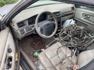 Pelēks Volvo V70 1999 Jurbarkas, ar dzinēja tilpumu 2.40 L un nobraukumu 320 tūkst. km par 3000 €, foto 15 vietnē AUTOMOTO.COM.LV
