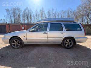 Pelēks Volvo V70 1999 Rīga, ar dzinēja tilpumu 2.50 L un nobraukumu 452 tūkst. km par 3900 €, foto 3 vietnē AUTOMOTO.COM.LV