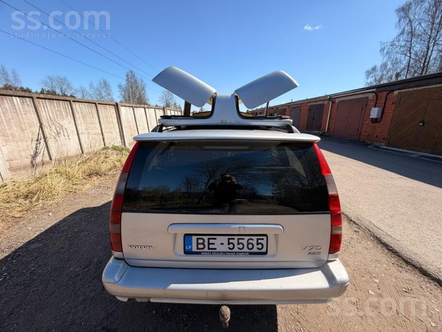 Pelēks Volvo V70 1999 Rīga, ar dzinēja tilpumu 2.50 L un nobraukumu 452 tūkst. km par 3900 €, foto 13 vietnē AUTOMOTO.COM.LV