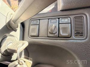 Pelēks Volvo V70 1999 Rīga, ar dzinēja tilpumu 2.50 L un nobraukumu 452 tūkst. km par 3900 €, foto 23 vietnē AUTOMOTO.COM.LV