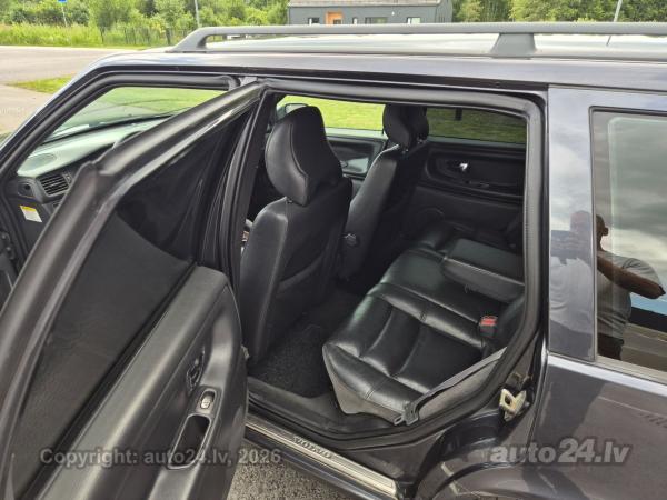 Grey Volvo V70 1999 in Tallinn, with an engine capacity of 2.50 L and mileage of 442 thousand km for 2000 €, photo 7 on AUTOMOTO.COM.LV