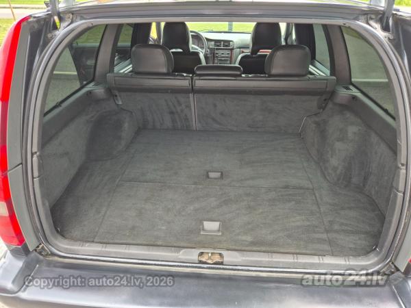 Grey Volvo V70 1999 in Tallinn, with an engine capacity of 2.50 L and mileage of 442 thousand km for 2000 €, photo 10 on AUTOMOTO.COM.LV