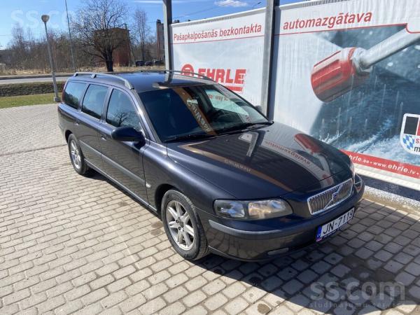 Серый Вольво В70 2000 в Балви, объемом двигателя 2.50 л и пробегом 0 тыс. км за 1450 €, фото 7 на AUTOMOTO.COM.LV