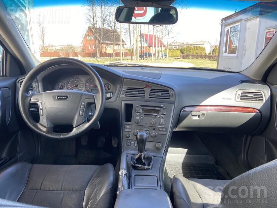 Pelēks Volvo V70 2000 Balvi, ar dzinēja tilpumu 2.50 L un nobraukumu 0 tūkst. km par 1450 €, foto 12 vietnē AUTOMOTO.COM.LV