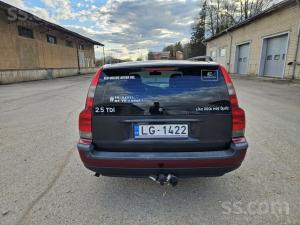 Pelēks Volvo V70 2000 Jēkabpils, ar dzinēja tilpumu 2.50 L un nobraukumu 405 tūkst. km par 2900 €, foto 5 vietnē AUTOMOTO.COM.LV