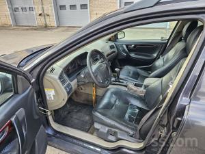 Pelēks Volvo V70 2000 Jēkabpils, ar dzinēja tilpumu 2.50 L un nobraukumu 405 tūkst. km par 2900 €, foto 6 vietnē AUTOMOTO.COM.LV