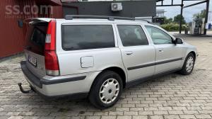 Pelēks Volvo V70 2000 Rīga, ar dzinēja tilpumu 2.50 L un nobraukumu 439 tūkst. km par 1300 €, foto 5 vietnē AUTOMOTO.COM.LV