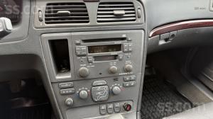 Pelēks Volvo V70 2000 Rīga, ar dzinēja tilpumu 2.50 L un nobraukumu 439 tūkst. km par 1300 €, foto 13 vietnē AUTOMOTO.COM.LV