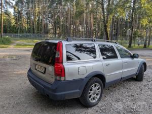Pelēks Volvo V70 2000 Rīga, ar dzinēja tilpumu 2.40 L un nobraukumu 350 tūkst. km par 1000 €, foto 4 vietnē AUTOMOTO.COM.LV