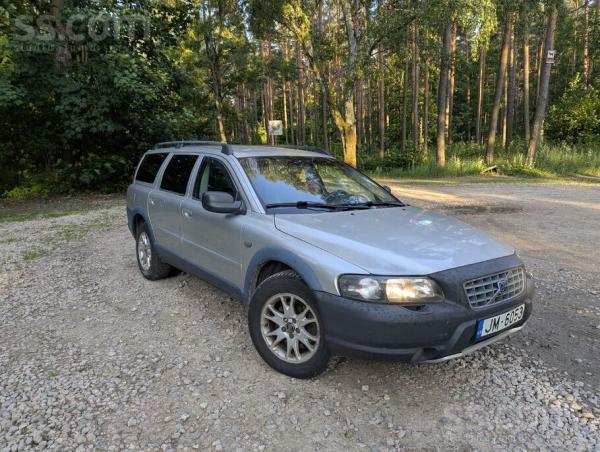 Pelēks Volvo V70 2000 Rīga, ar dzinēja tilpumu 2.40 L un nobraukumu 350 tūkst. km par 1000 €, foto 4 vietnē AUTOMOTO.COM.LV