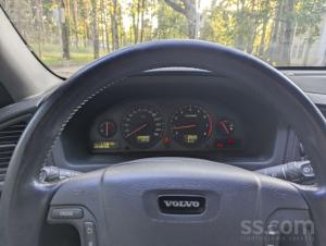 Pelēks Volvo V70 2000 Rīga, ar dzinēja tilpumu 2.40 L un nobraukumu 350 tūkst. km par 1000 €, foto 7 vietnē AUTOMOTO.COM.LV