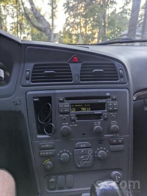 Pelēks Volvo V70 2000 Rīga, ar dzinēja tilpumu 2.40 L un nobraukumu 350 tūkst. km par 1000 €, foto 10 vietnē AUTOMOTO.COM.LV