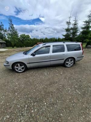 Pelēks Volvo V70 2000 Kauņa, ar dzinēja tilpumu 2.46 L un nobraukumu 275 tūkst. km par 1500 €, foto 3 vietnē AUTOMOTO.COM.LV