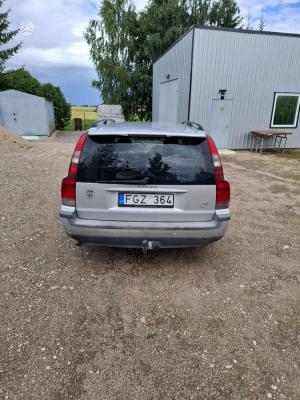 Pelēks Volvo V70 2000 Kauņa, ar dzinēja tilpumu 2.46 L un nobraukumu 275 tūkst. km par 1500 €, foto 5 vietnē AUTOMOTO.COM.LV