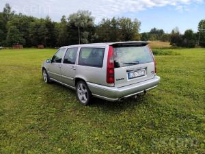 Pelēks Volvo V70 2000 Balvi, ar dzinēja tilpumu 2.50 L un nobraukumu 435 tūkst. km par 1500 €, foto 3 vietnē AUTOMOTO.COM.LV