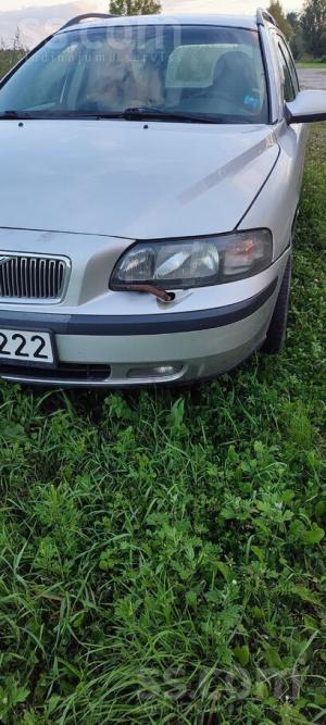 Grey Volvo V70 2000 in Riga, with an engine capacity of 2.40 L and mileage of 0 thousand km for 700 €, photo  on AUTOMOTO.COM.LV