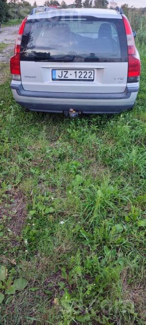 Grey Volvo V70 2000 in Riga, with an engine capacity of 2.40 L and mileage of 0 thousand km for 700 €, photo 5 on AUTOMOTO.COM.LV