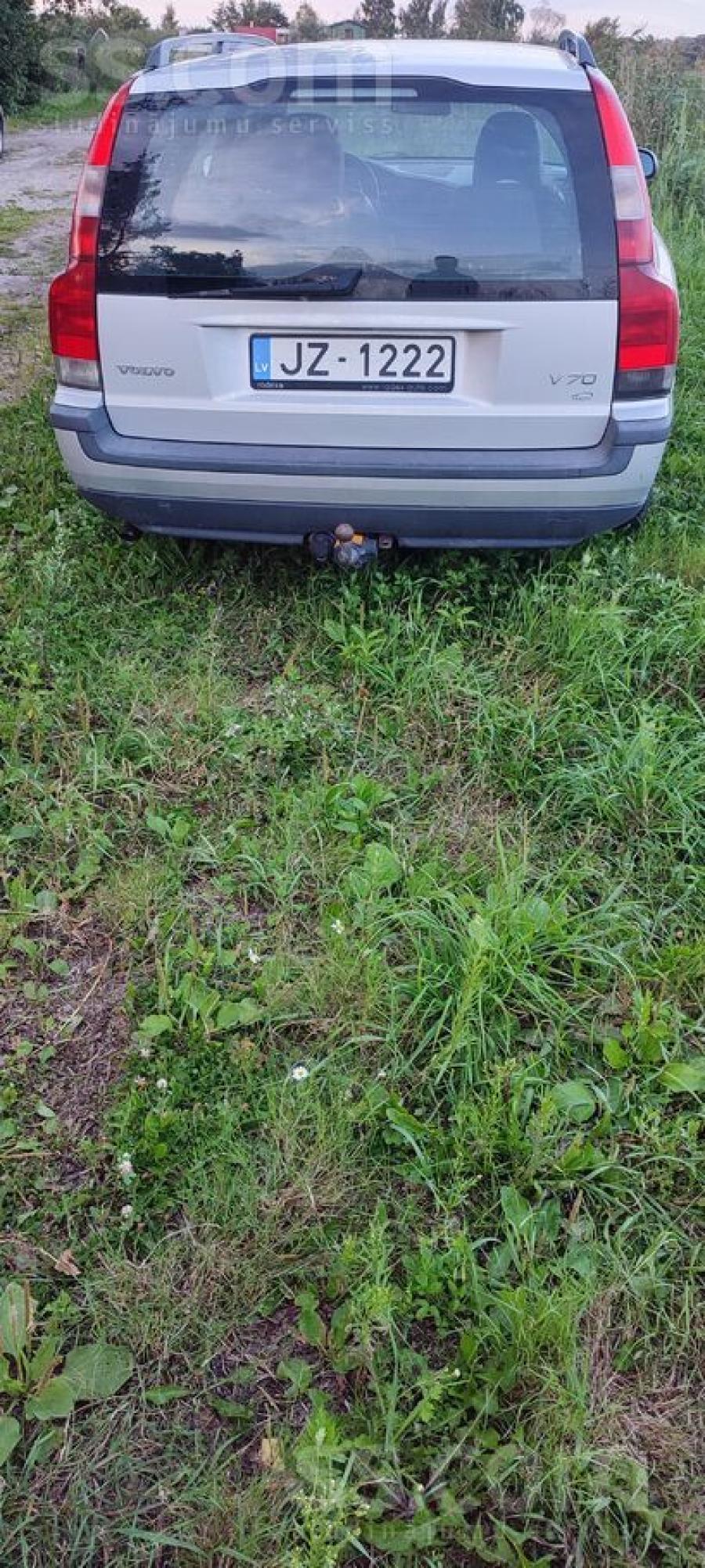 Grey Volvo V70 2000 in Riga, with an engine capacity of 2.40 L and mileage of 0 thousand km for 700 €, photo 5 on AUTOMOTO.COM.LV