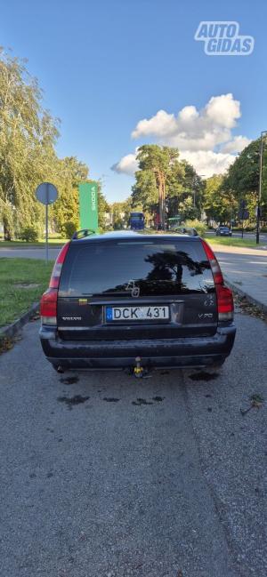 Pelēks Volvo V70 2000 Alīta, ar dzinēja tilpumu 2.50 L un nobraukumu 388 tūkst. km par 690 €, foto 5 vietnē AUTOMOTO.COM.LV