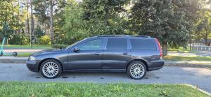 Pelēks Volvo V70 2000 Alīta, ar dzinēja tilpumu 2.50 L un nobraukumu 388 tūkst. km par 690 €, foto 7 vietnē AUTOMOTO.COM.LV