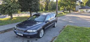 Pelēks Volvo V70 2000 Alīta, ar dzinēja tilpumu 2.50 L un nobraukumu 388 tūkst. km par 690 €, foto 8 vietnē AUTOMOTO.COM.LV