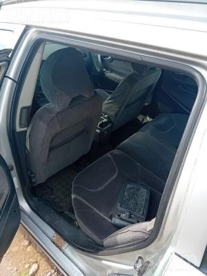 Pelēks Volvo V70 2000 Saldus, ar dzinēja tilpumu 2.50 L un nobraukumu 300 tūkst. km par 1350 €, foto 7 vietnē AUTOMOTO.COM.LV