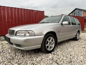 Pelēks Volvo V70 2000 Rīga, ar dzinēja tilpumu 2.50 L un nobraukumu 323 tūkst. km par 3300 €, foto  vietnē AUTOMOTO.COM.LV