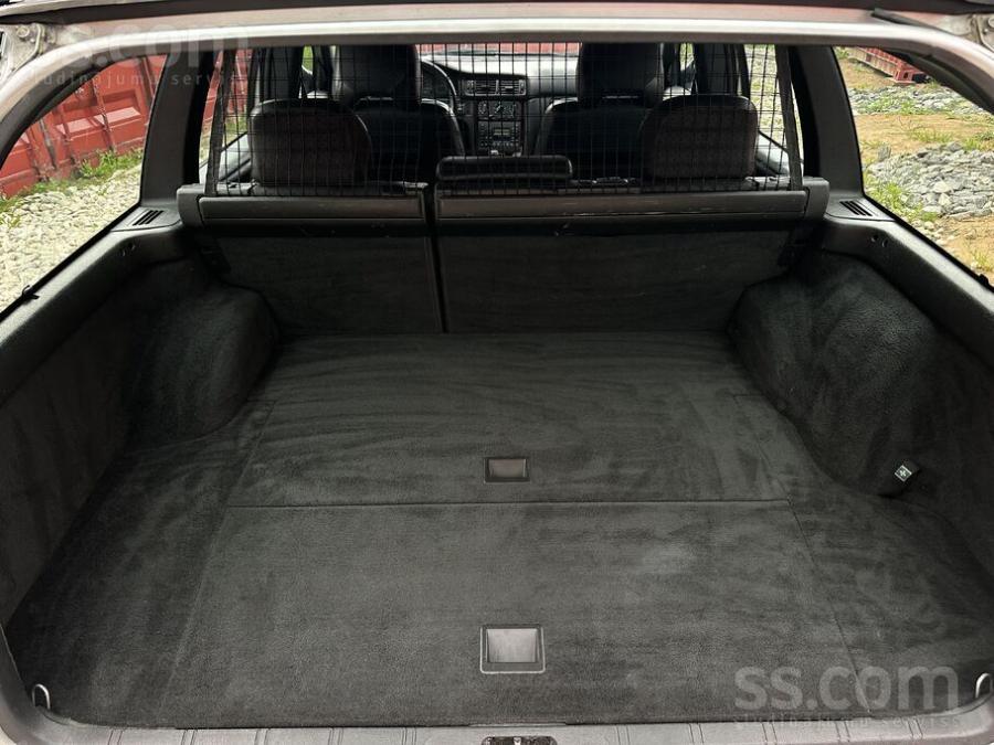Pelēks Volvo V70 2000 Rīga, ar dzinēja tilpumu 2.50 L un nobraukumu 323 tūkst. km par 3300 €, foto 13 vietnē AUTOMOTO.COM.LV