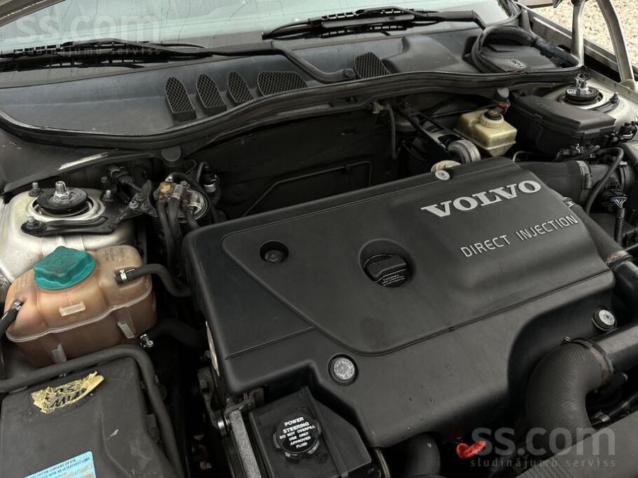 Pelēks Volvo V70 2000 Rīga, ar dzinēja tilpumu 2.50 L un nobraukumu 323 tūkst. km par 3300 €, foto 16 vietnē AUTOMOTO.COM.LV